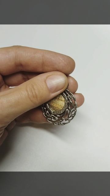 Лунница ажурная с яшмой (единственный экземпляр) (артю НФЭ-6-Н-пейзаж)