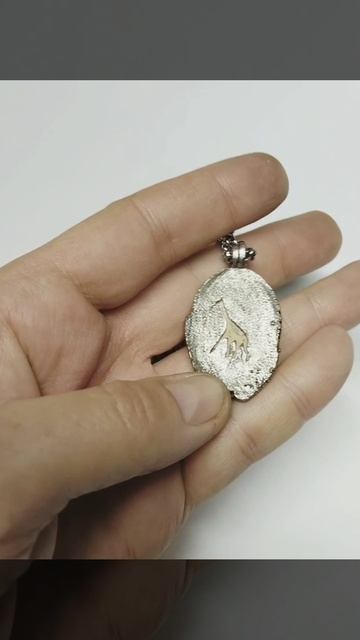 Кулон двусторонний "Жираф" (единственный экземпляр) (арт. НФЭ-1721-Н-пейзаж)