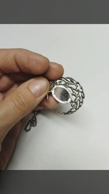 Лунница ажурная с агатом (единственный экземпляр) ( арт.НФЭ-6-Н-дендрик )