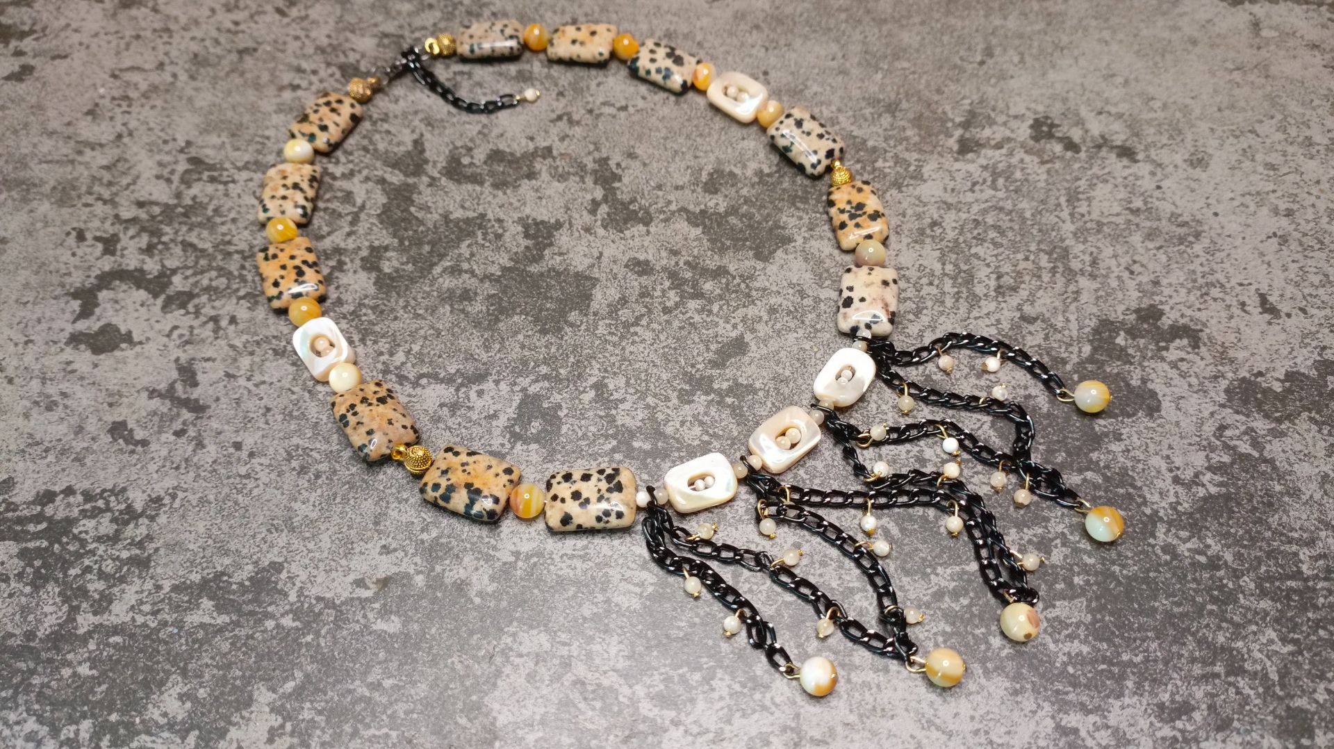 Второй вариант перепелиной яшмы.