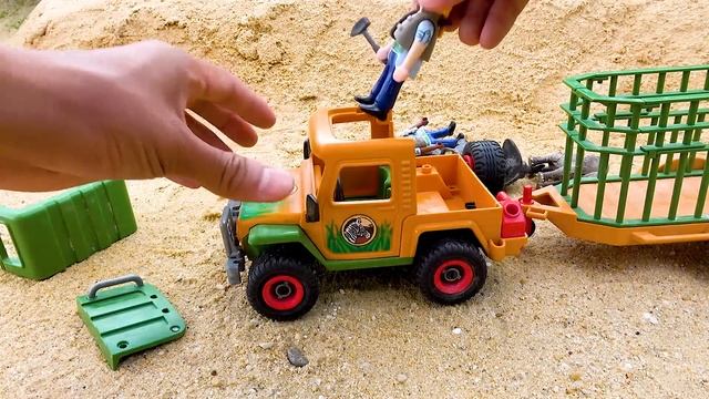Распаковка игрушек Грузовик и Слон