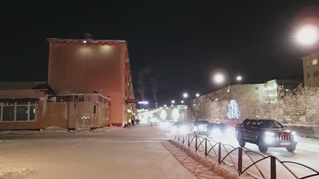 2026.02.27. Норильск. Новогодние ёлочки убрали.