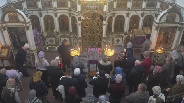 Запись трансляции 1 марта 9:40. Часы. Литургия