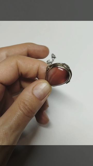 Кулон из нейзильбера с агатом (единственный экземпляр) (арт. НФЭ-1401-Н-красагат)