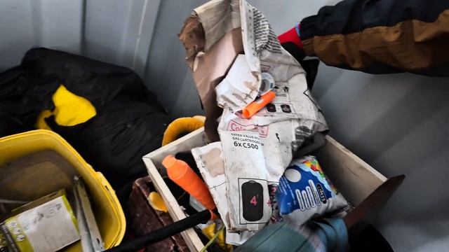 Контейнер с аукциона- Snap-on, Milwaukee и неожиданные находки(Аукционы контейнеров в Англии)