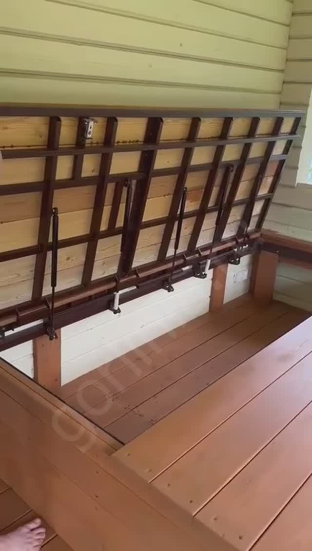 Люк под доску 2200х780 скрытый в деревянном полу на стальном каркасе с петлями, газлифтами и замком