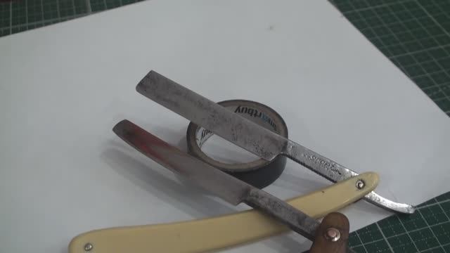 Заточка старой убиенной бритвы завод стиз модель "СПОРТ"  30-е годы СССР.