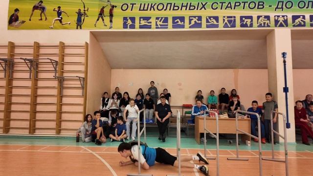 Аҕа уолунаан