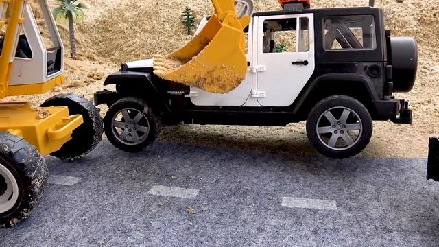 Полиция на песке Бибо играет в полицию и в полицейские машинки игрушки