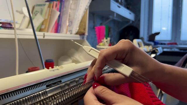 Влог 7\25 Свитер Шарф Носки своими руками и долгожданная вышивка