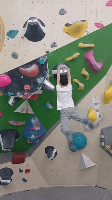 Грибы! | Серега скалолаз  #серегаспортсмен #серегаскалолаз #боулдеринг #shorts #спорт