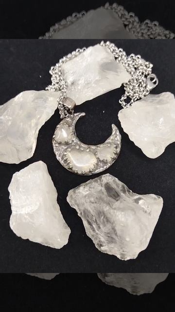 Кулон Лунница с лабрадоритами (единственный экземпляр) (арт.НФЭ-5-Н-лабр-3 )