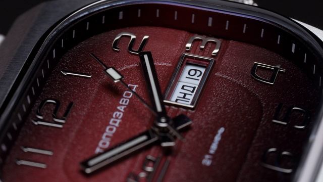 Часы Слава Телевизор Титан Серийные 3220137-8205