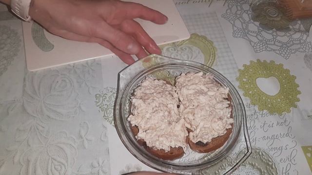 Экономное меню на 2 дня. Щи, горячие бутерброды, крабовый салат