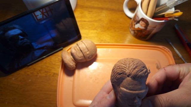 Делаю узнаваемые лица из фильмов и в дальнейшем отливаю пластмассой 2