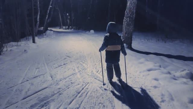 Зимняя Тюмень: семейный забег на лыжах в Затюменском парке ❄️ 26.12.2020