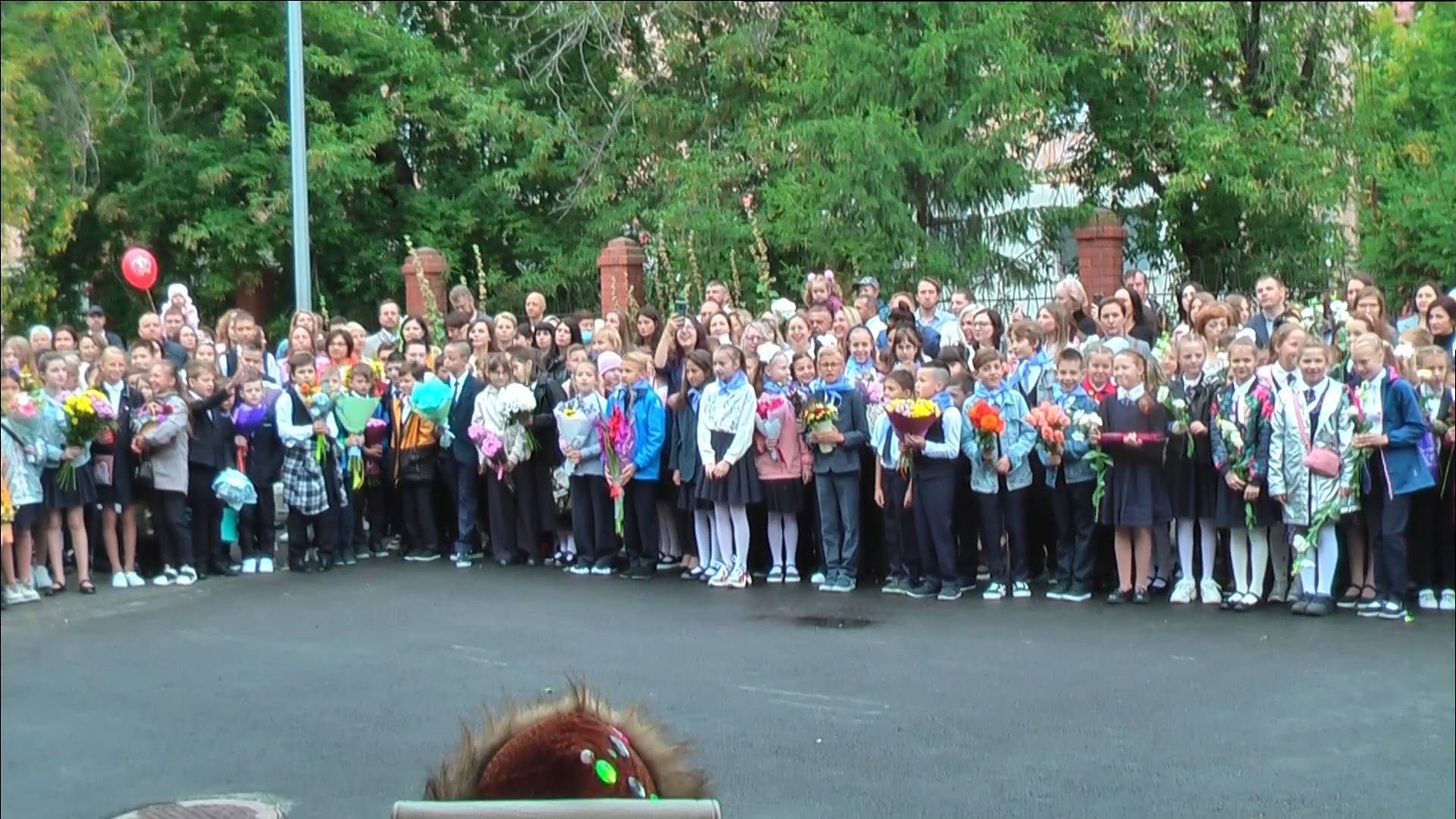 Торжественная линейка 3 В класса. День знаний в гимназии №5. 01.09.2022