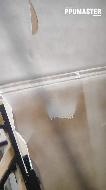 Москва. Аппарат для напыления пенополиуретана и полимочнвины.