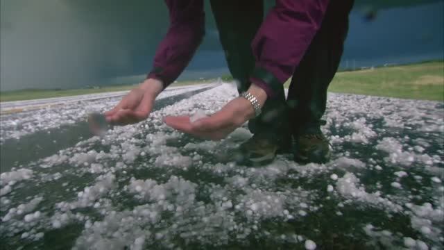 SUPERCELL TO TORNADO - аудирование