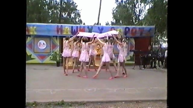 ЭПИЗОД .  исп.. старшая  танцевальная  группа.  Постановка Веры  Гончаренко.с Яренск.