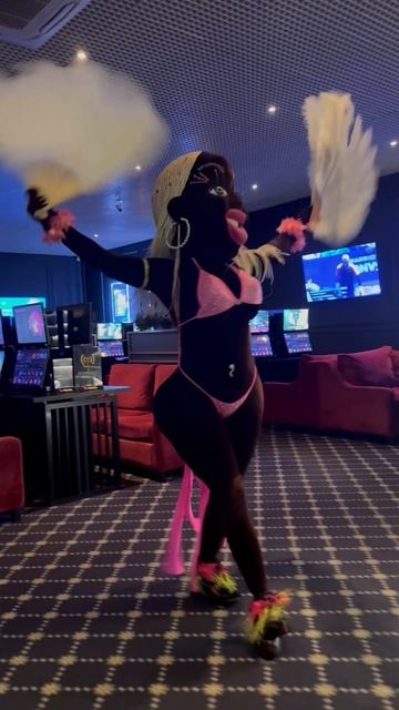 Ростовая кукла Мулатка-шоколадка и танец с веерами