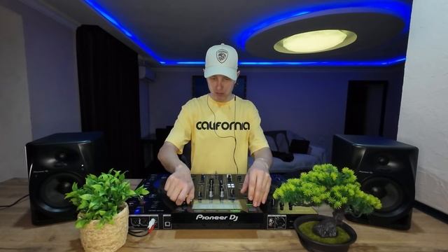 Dmitry Glushkov - New Volume 011