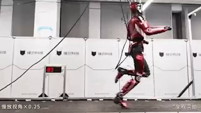 Китайский гуманоид Bolt