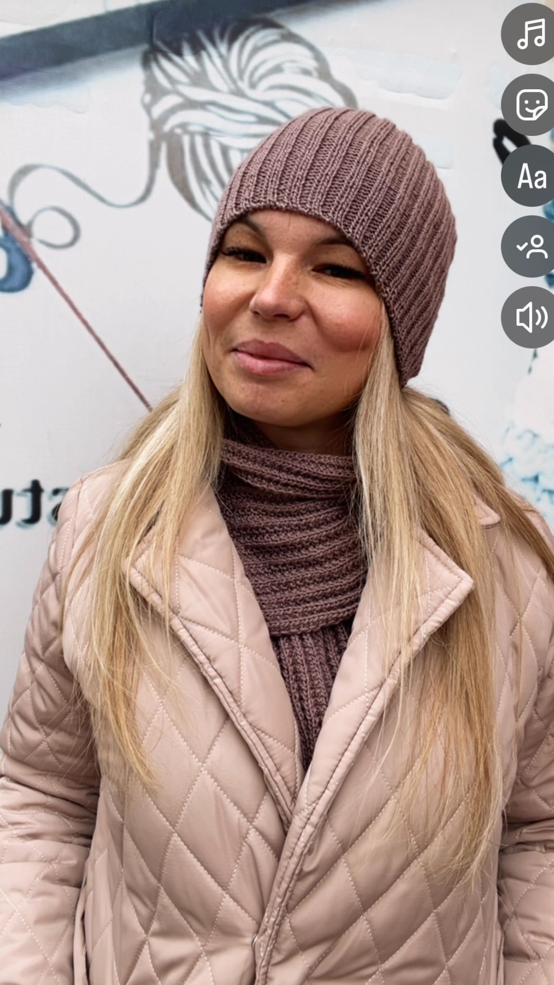 Обзор вязаного комплекта шапка и шарф по моим МК