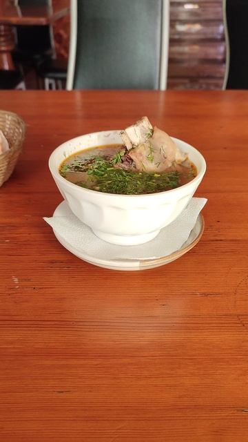 Кафе Крым - 100 метров от Центрального автовокзала Донецка. Шурпа