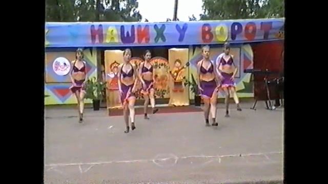 СОВРЕМЕНЫЙ  ТАНЕЦ. исп. Старшая  танцеваьная  группа. пост Веры Гончаренко. Урдомская  школа искуств