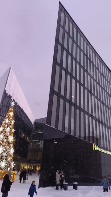 📢  «Футуристичный гигант» или «чужеродный монстр»?