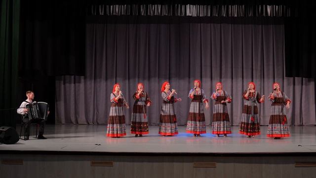 Белая Русь. Я на камушке сижу