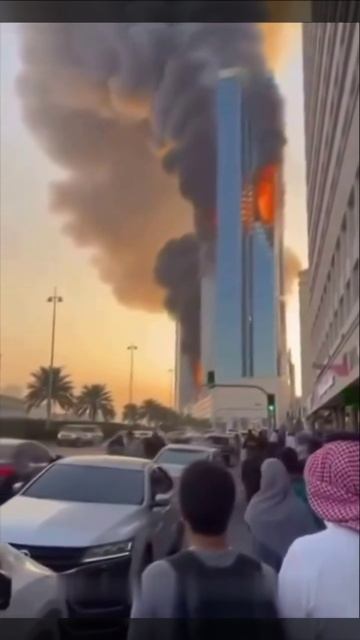 Горит небоскреб в Бахрейне. У американцев закончилось ПВО?