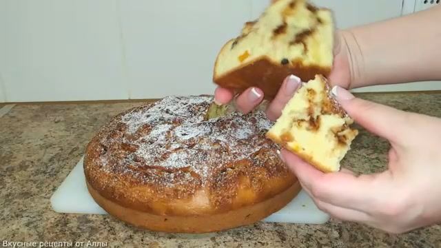 Мягкий, влажный, очень вкусный и простой пирог.