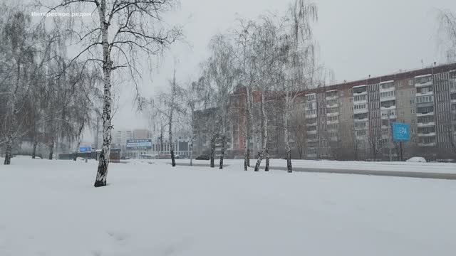 В начале марта снег