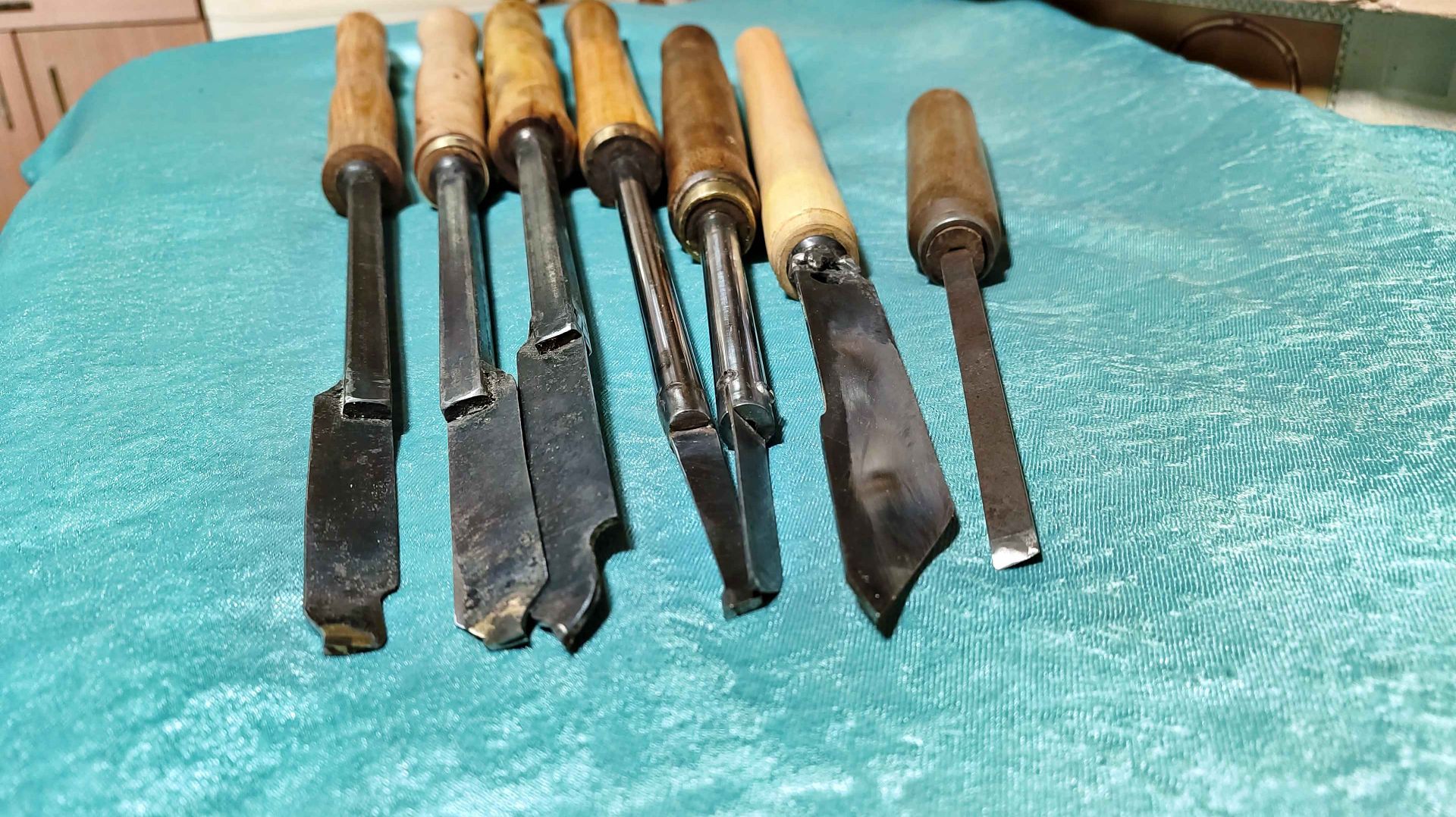 Новая конструкция токарных отрезных резцов по дереву, твёрдосплавные, безопасные.