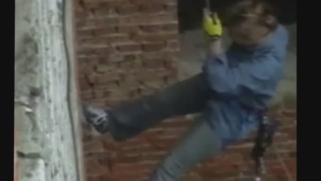 Дюльфер в заброшенной больнице (Тюмень, рубеж веков) / Архивная запись