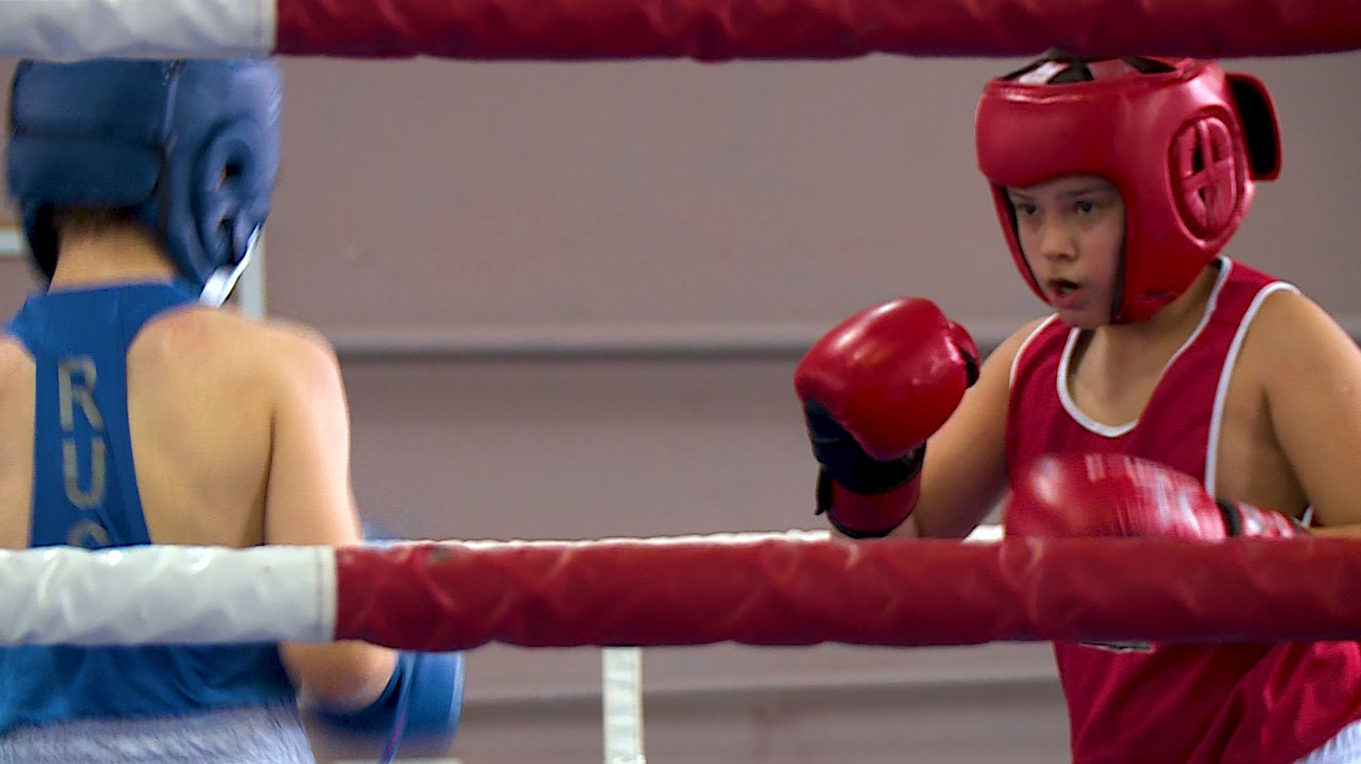 Жаркий март в Кочубеевском. На ринге встретились более 200 боксеров