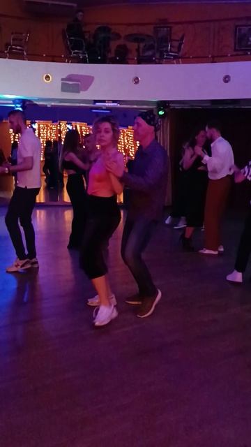 Бачата. Моя первая вечеринка: как не сбежать и влюбиться в танец