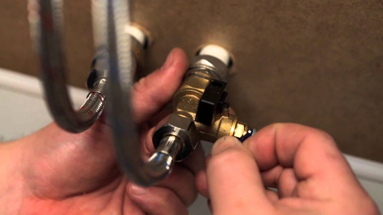 Установка фильтра Аквафор DWM-41