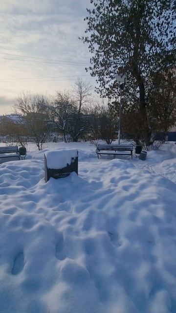 Небольшой и уютный сквер Строителей в Иваново