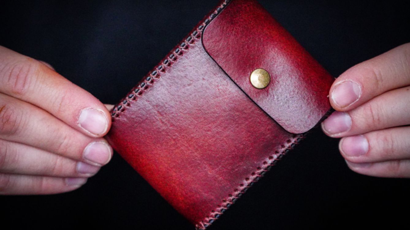 Как сделать чехол для карт. Чехол для карт своими руками. Кожаный чехол для карт.