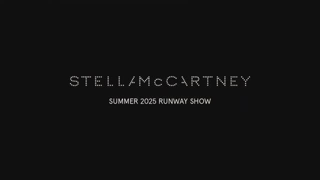 Показ женской коллекции Stella McCartney весна-лето 2025