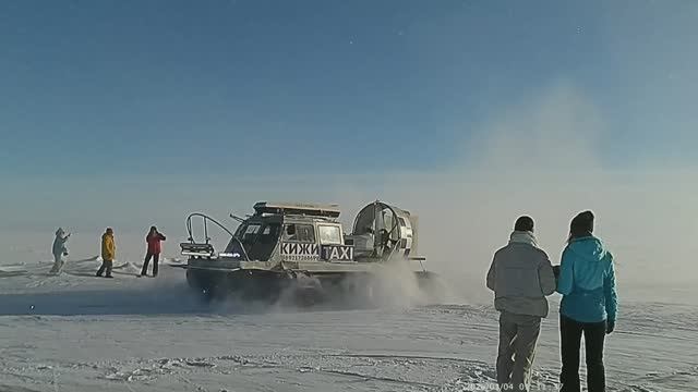 На чай на плюшке на воздушной подушке
