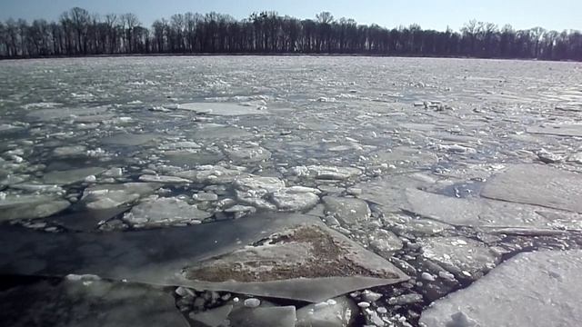 ЛЕДОХОД В КАЛИНИНГРАДСКОМ ЗАЛИВЕ