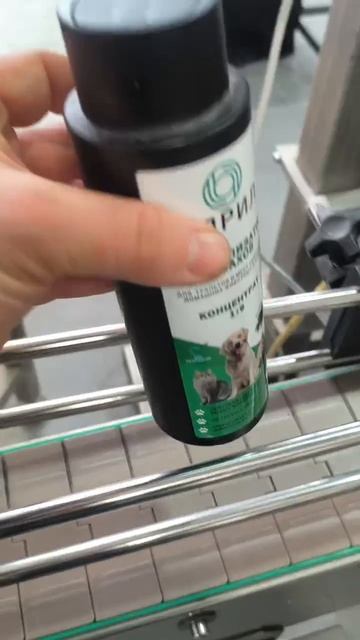 Наклейка на тару 2х этикеток с роликовой обкаткой - EtiKon.ru