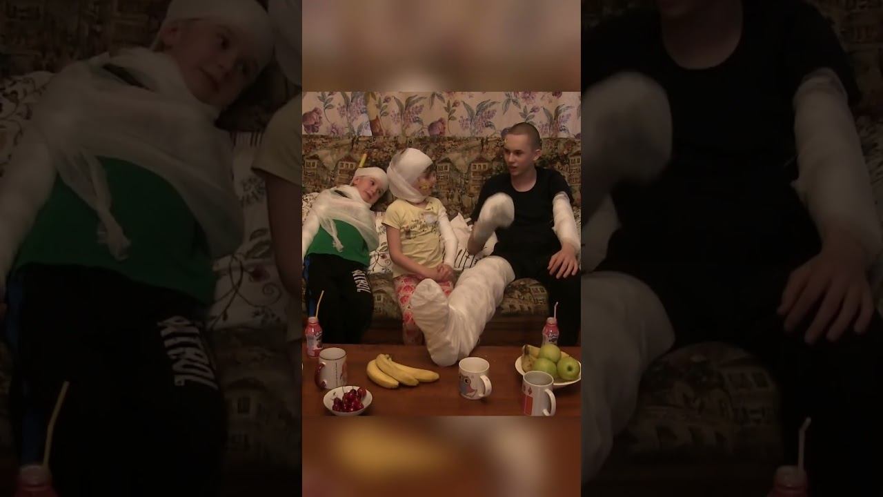 После съемок блюз  Shorts