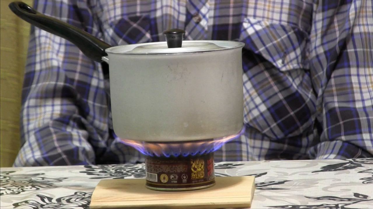 Спиртовая горелка из жестяной банки