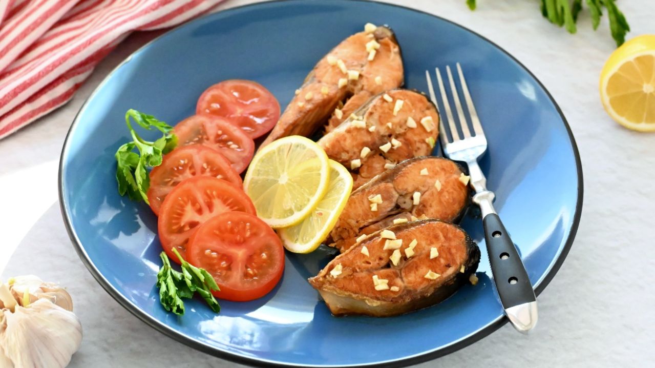 Чеснок + рыба = НЕсовместимо? Докажу обратное за 10 минут! Горбуша с чесноком