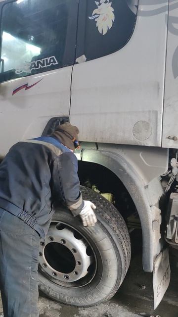 Scania 5-й серии. Загорелся индикатор ABS. Выявлен виновник - модулятор воздуха.